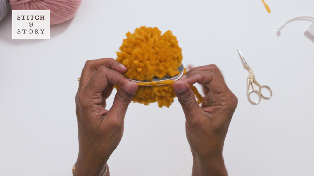 How to Make a Pom Pom