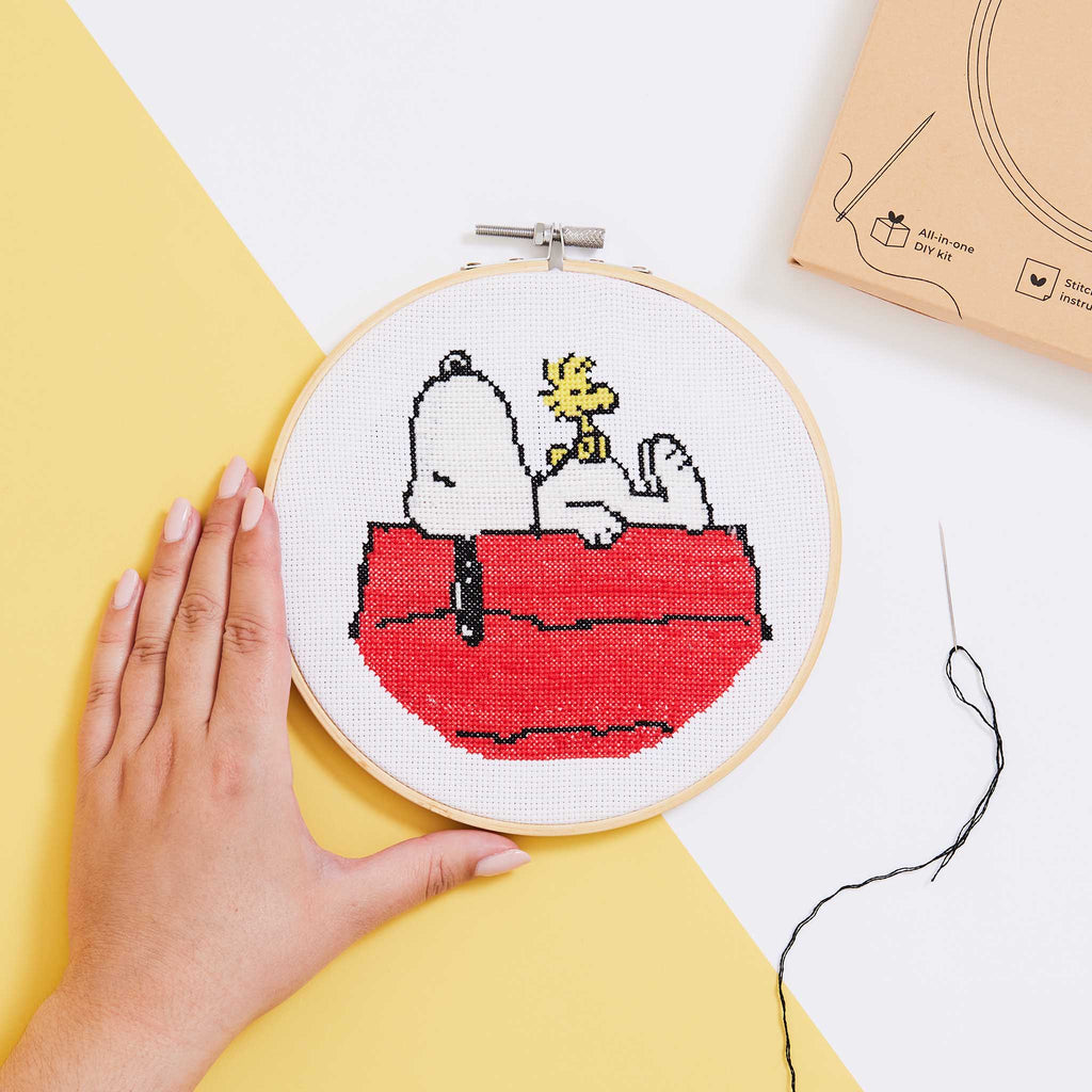 Peanuts: Snoopy Nap Cross Stitch Kit | Stitch & Story